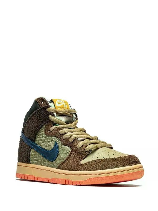 Nike X Concepts Sb Dunk High Sneakers - Brown