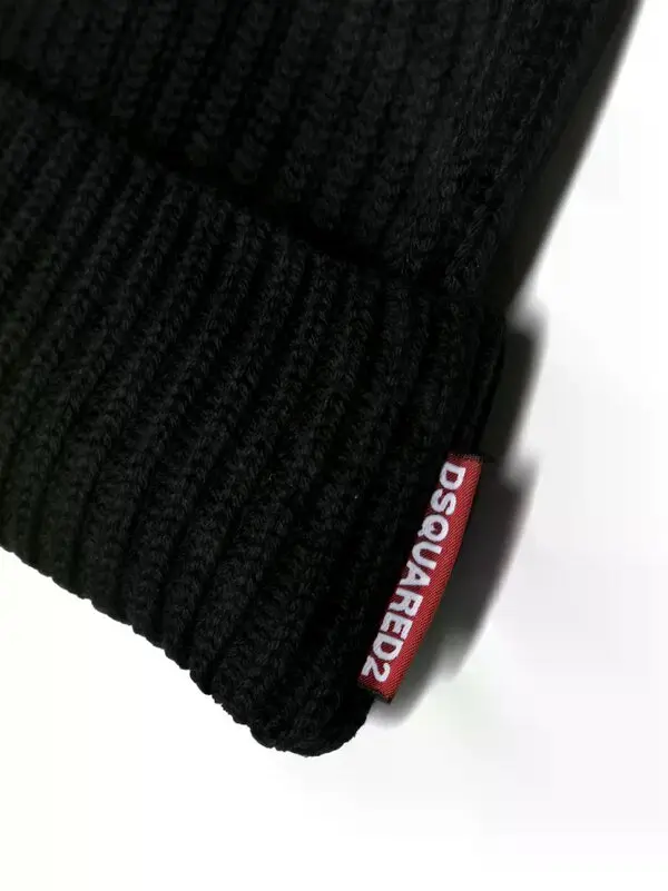Dsquared2 Wool Scarf And Beanie Set