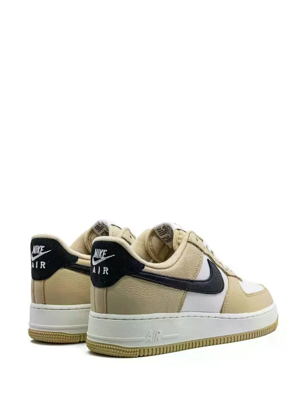 Nike Air Force 1 '07 Lx Low Sneakers - Gold