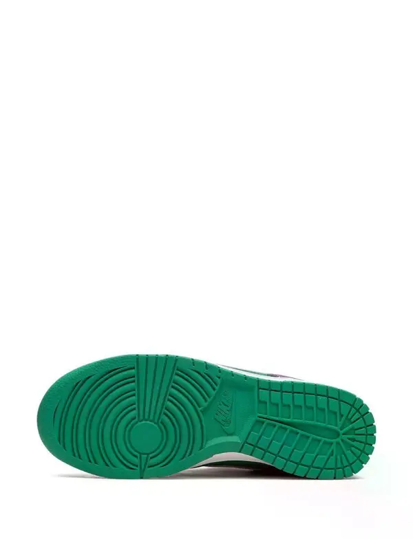 Nike Dunk Low Sneakers - Green