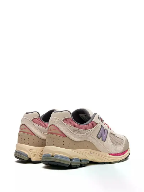 NEW BALANCE 2002r Hiking Pack Sneakers - Neutrals