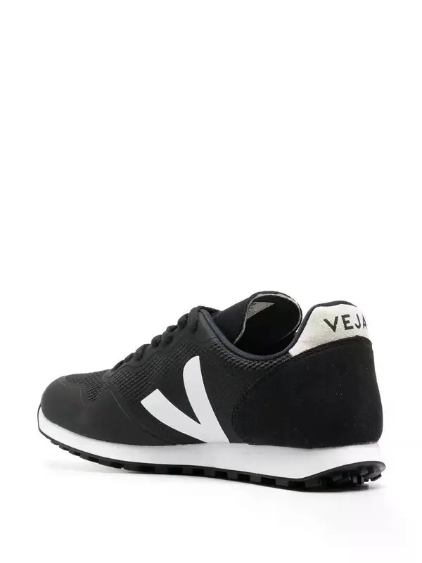 VEJA Panelled Low-top Lace-up Sneakers - Black