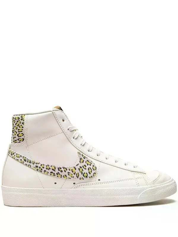Nike Blazer Mid '77 Se High Top Leather Sneakers