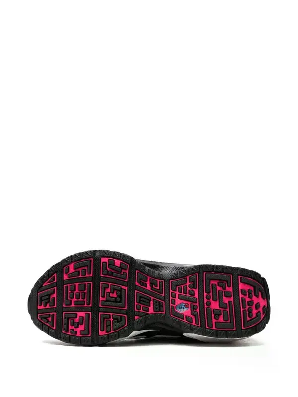 Nike Air Max Sndr Highlighter Sneakers - Pink