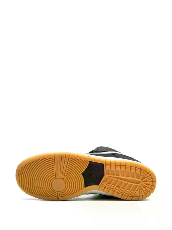 Nike Sb Dunk Low Pro Gum Sneakers - Black