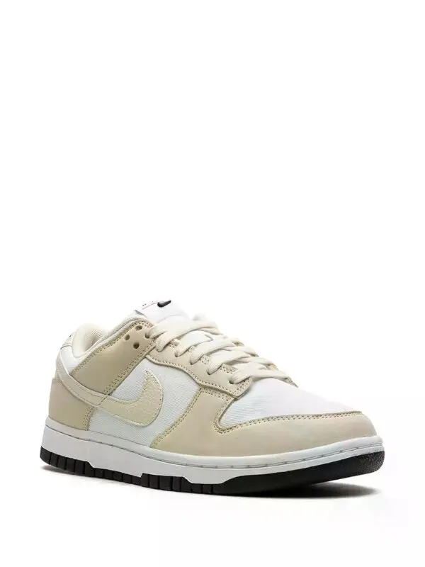 Nike Dunk Low Lx Sneakers - Neutrals