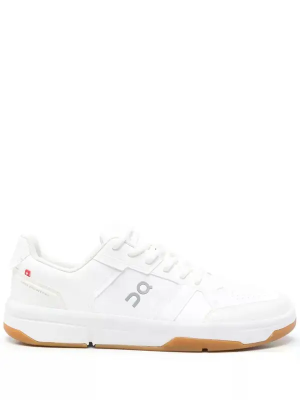 On The Roger Clubhouse Sneakers - White