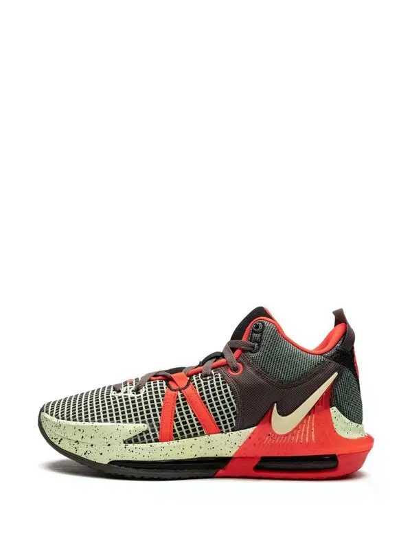 Nike Lebron Witness Vii Alligator Sneakers - Black