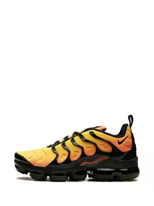 Nike Air Vapormax Plus Sneakers - Black