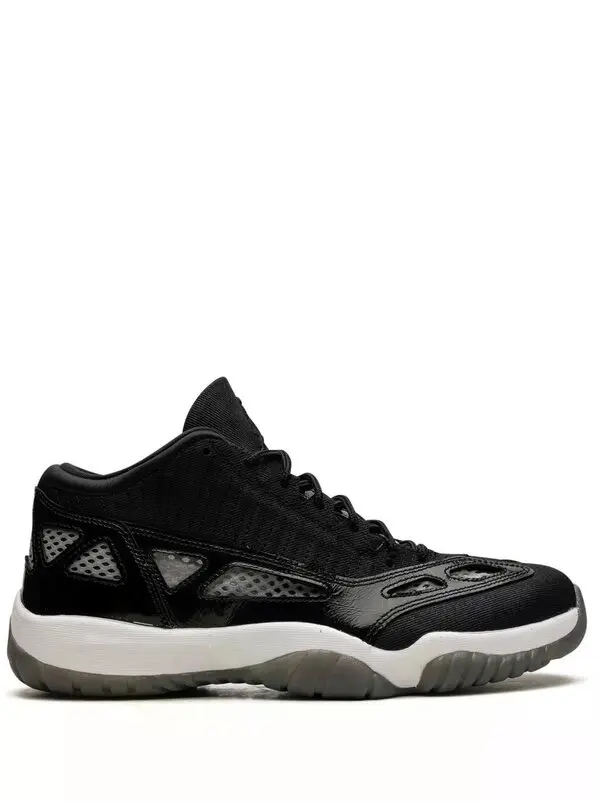 JORDAN Air Low Ie Sneakers - Black