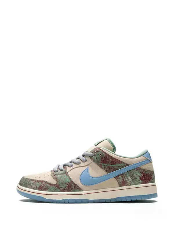 Nike X Crenshaw Skate Club Sb Dunk Low Sneakers - Neutrals
