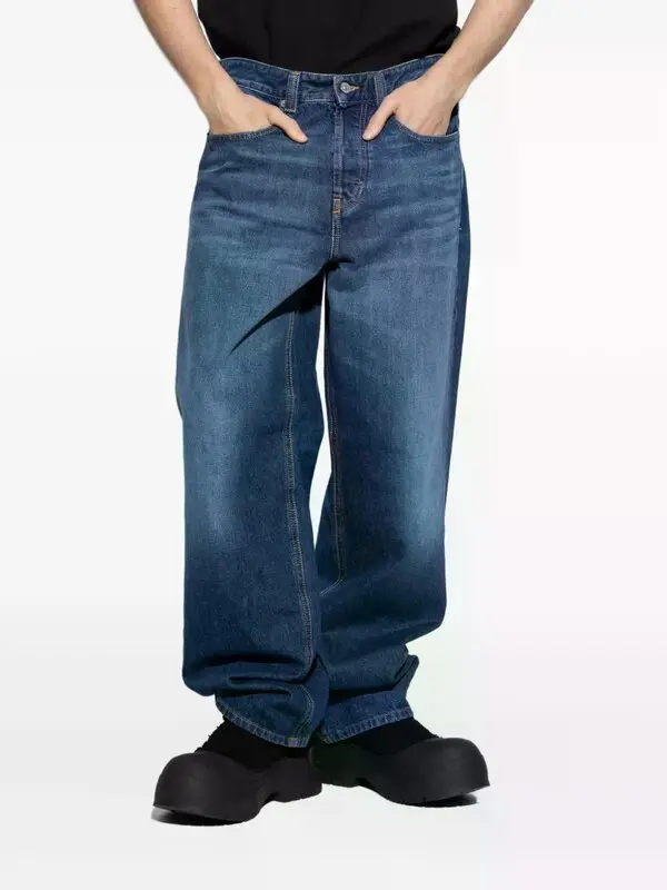 DIESEL® 2001 D-macro Jeans