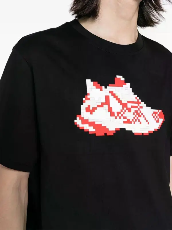 MOSTLY HEARD RARELY SEEN 8-BIT Red Runner Cotton T-shirt