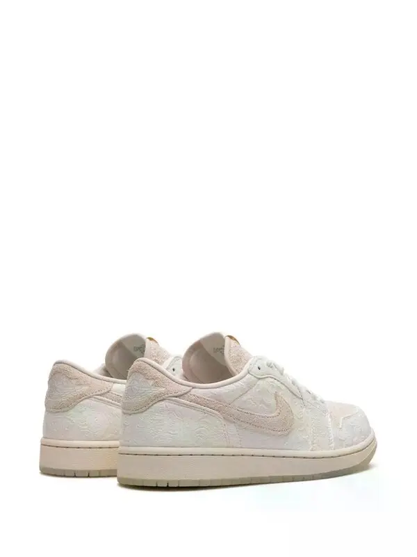 JORDAN X Chris Paul Air 1 Low Og Sneakers