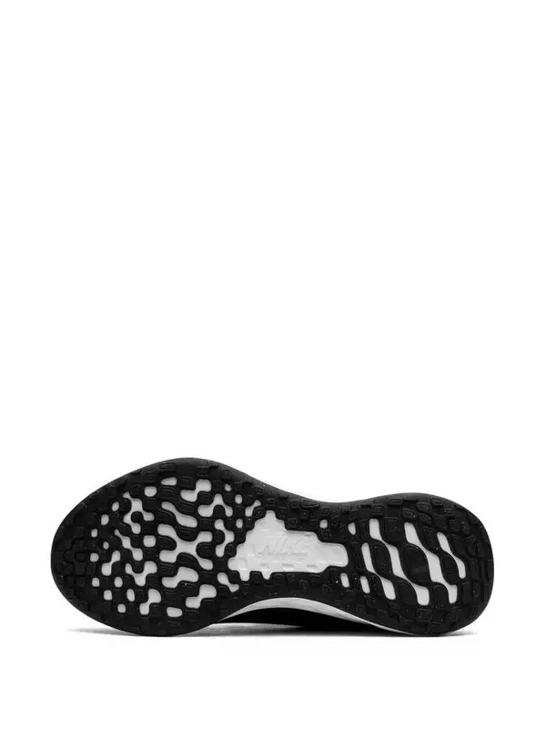 Nike Revolution 6 /white Sneakers