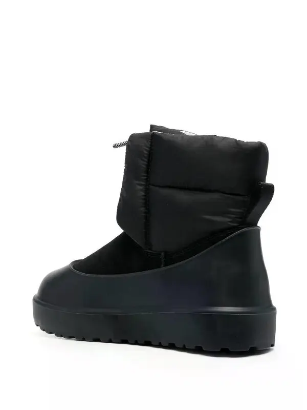 UGG Maxi Toggle Ankle Boots
