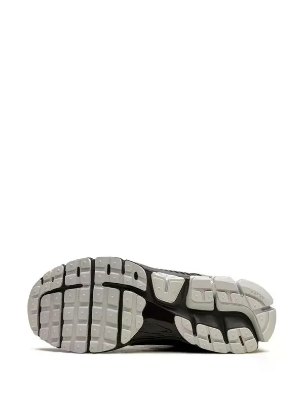 Nike Zoom Vomero 5 Velvet Sneakers - Brown