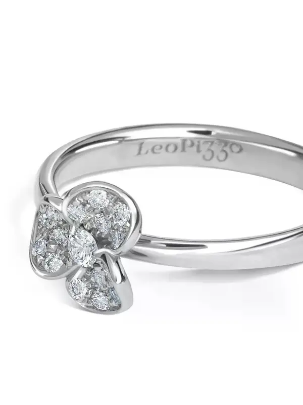 LEO PIZZO 18k White Gold Diamond Flora Ring - Silver