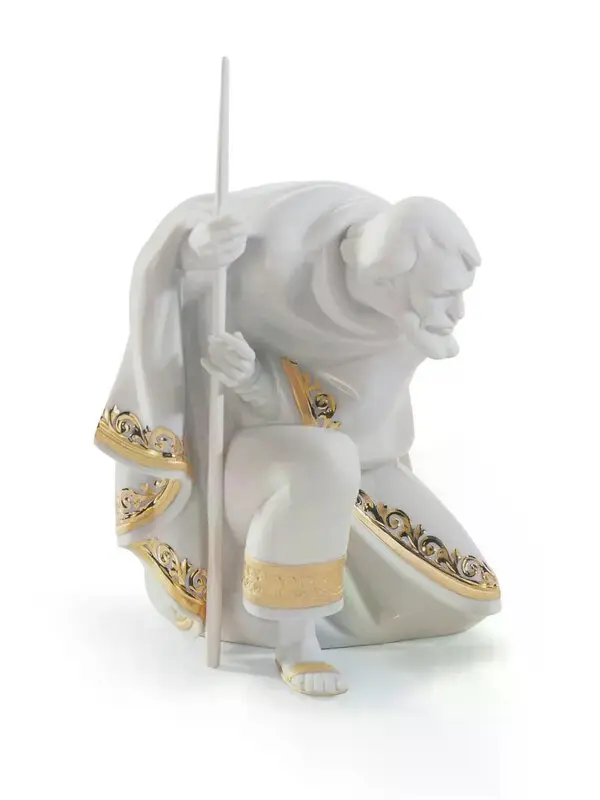 LLADRO Mary Nativity Porcelain Sculpture Set