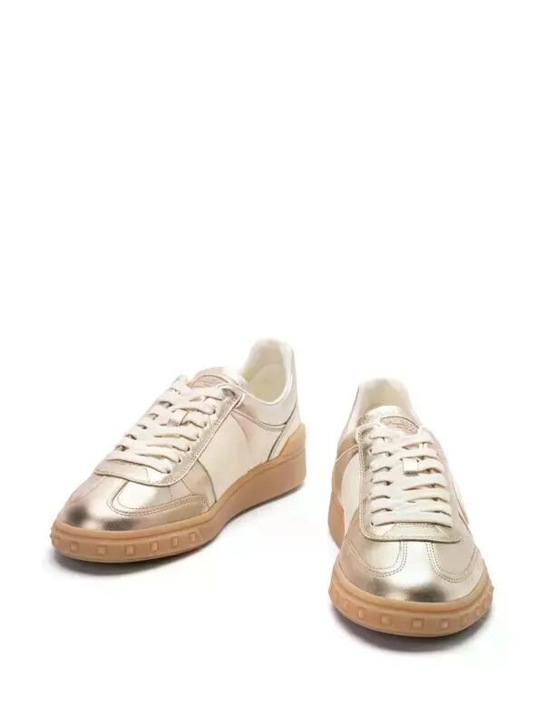 Valentino Garavani Upvalley Trainers In Laminated Calfskin - Gold