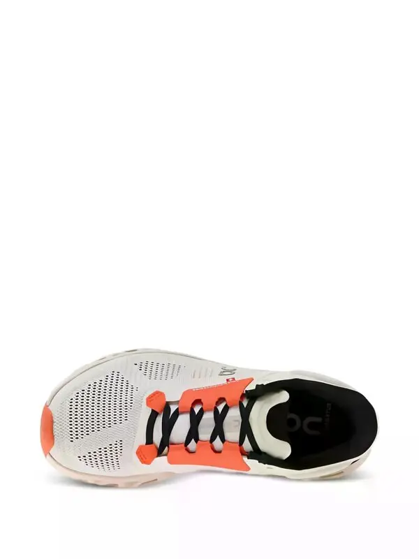On Cloudstratus Sneakers