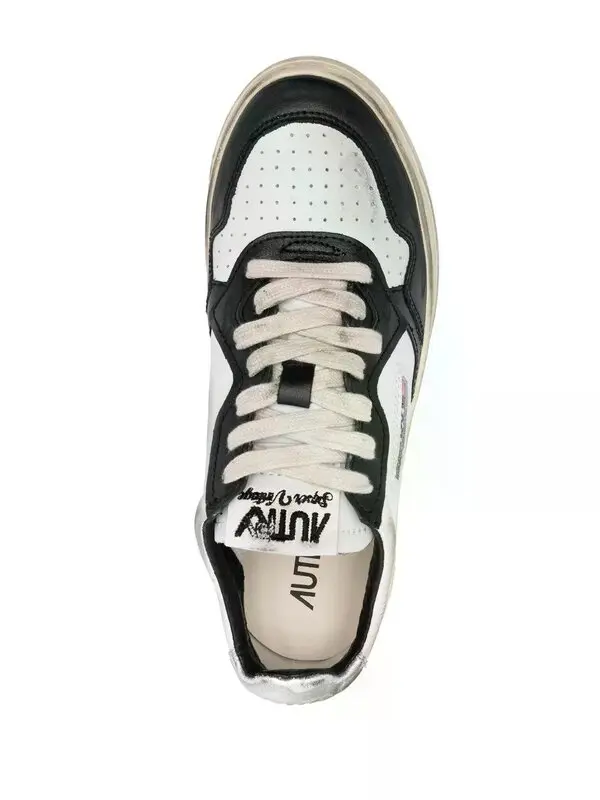 AUTRY Medalist Leather Sneakers - White
