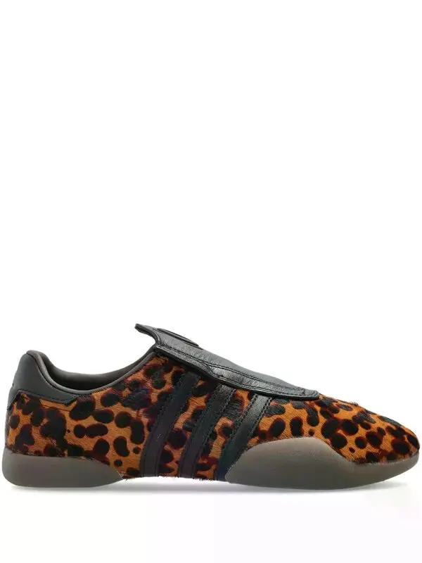 Adidas Taekwondo Mei Sneakers - Brown
