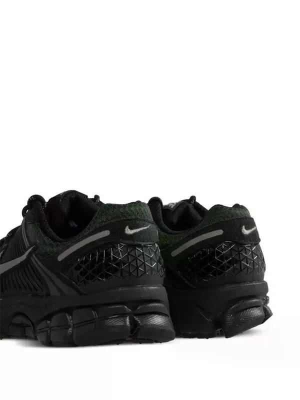 Nike Zoom Vomero 5 Sneakers - Black