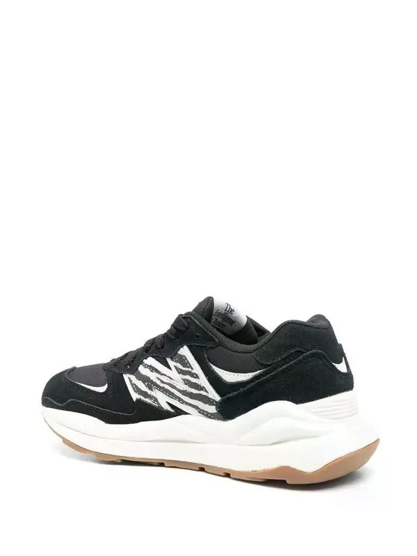 NEW BALANCE Zebra Print Low-top Sneakers - Black