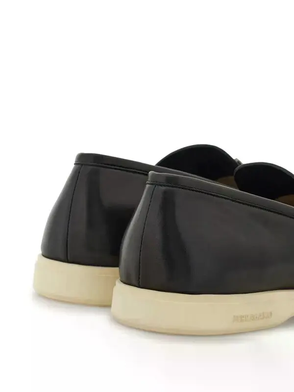 FERRAGAMO Gancini-plaque Leather Loafers - Black