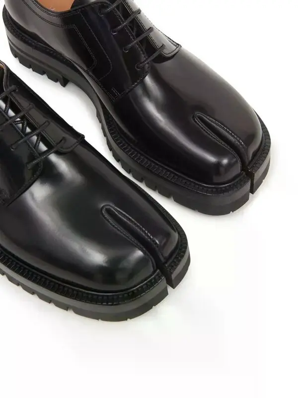 MAISON MARGIELA Tabi Lace-up Derby Shoes