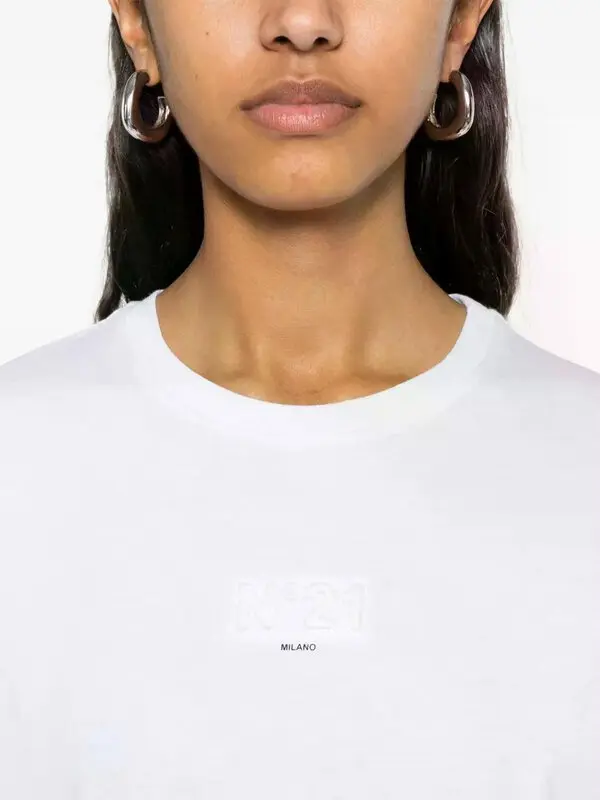 N°21 Embossed Logo T-shirt