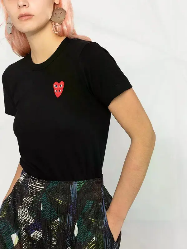 Play Comme Des Garcon Short-sleeved T-shirt With Heart Patch - Black