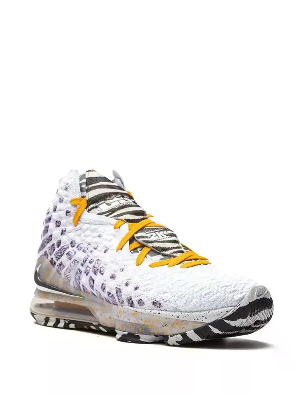Nike Lebron Xvii 2k20 Gamer Exclusive Sneakers - White
