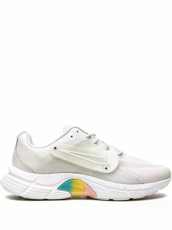 Nike Alphina 5000 Low-top Sneakers