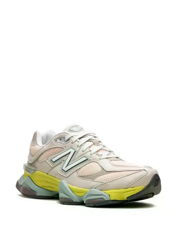 NEW BALANCE 9060 Sneakers - Neutrals