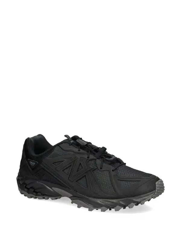 NEW BALANCE 610 Triple Sneakers