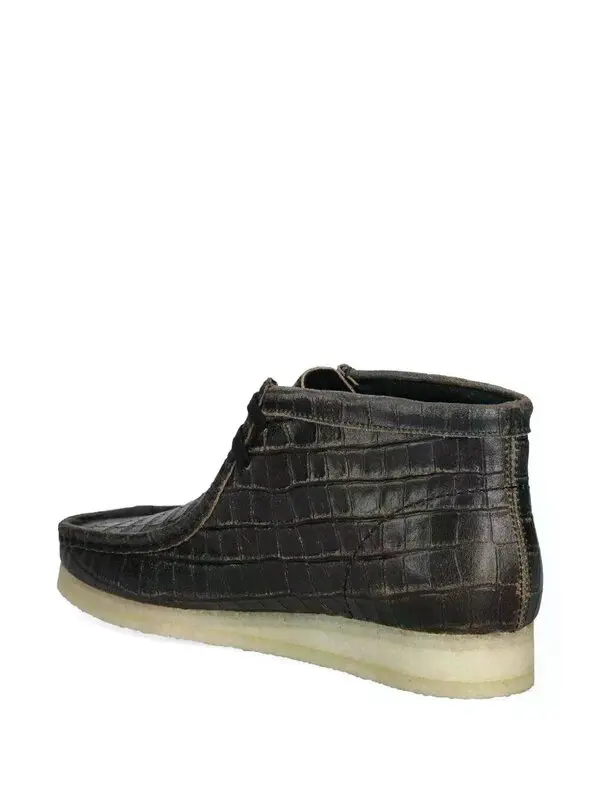Clarks Wallabee Boots - Brown
