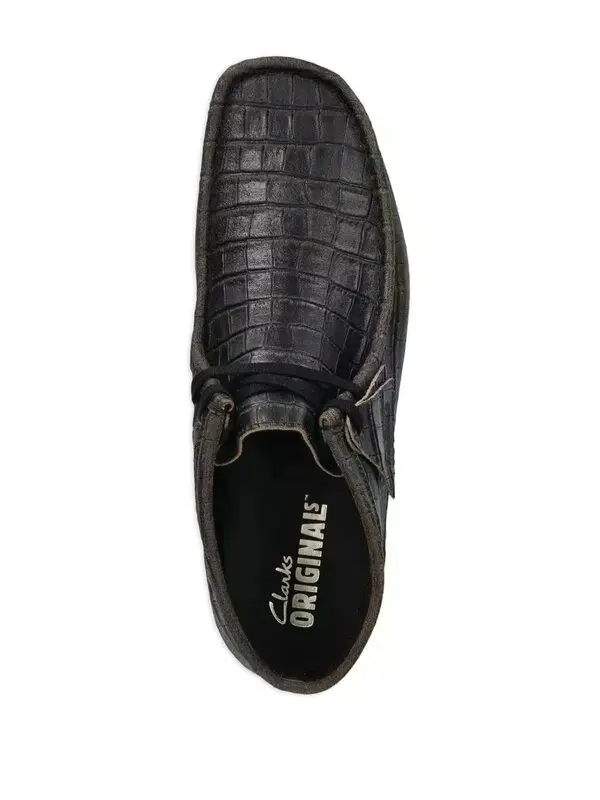 Clarks Wallabee Boots - Brown