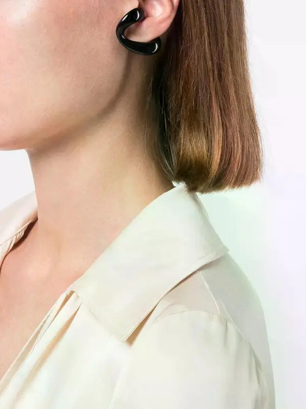 BEATRIZ PALACIOS Noir Link Ear Cuff
