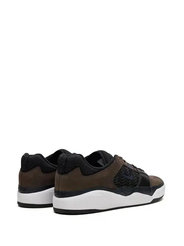 Nike Ishod Wair Premium Sneakers