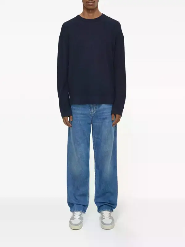 Closed Crew-neck Fine-knit Jumper