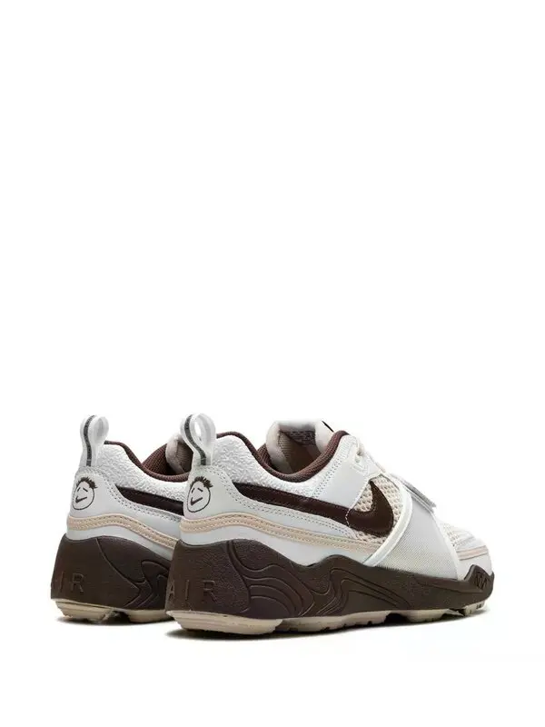 Nike Zoom Field Jaxx Sneakers - White