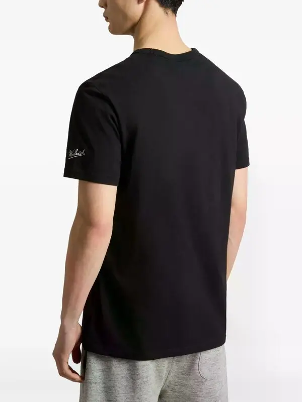 Woolrich Logo-embroidered T-shirt - Black