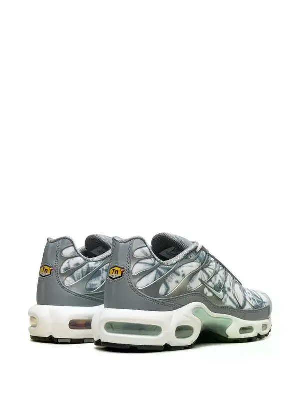 Nike Air Max Plus Sneakers - Blue