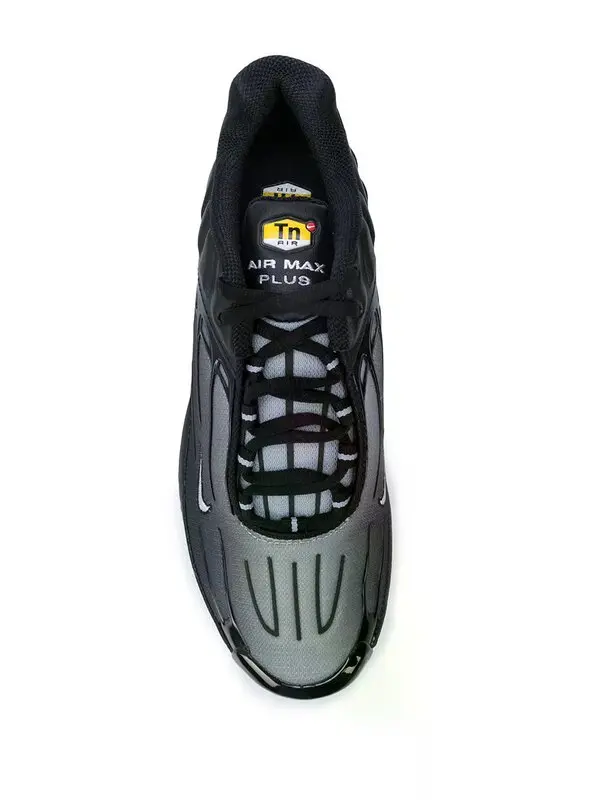 Nike Air Max Plus 3 Sneakers