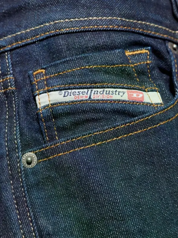 DIESEL® 1986 Larkee-beex Jeans