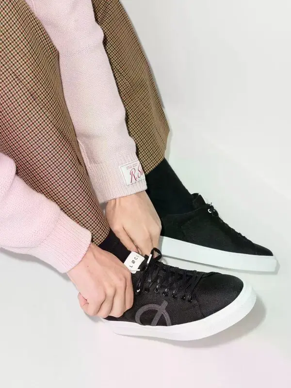 LØCI Nine Sneakers
