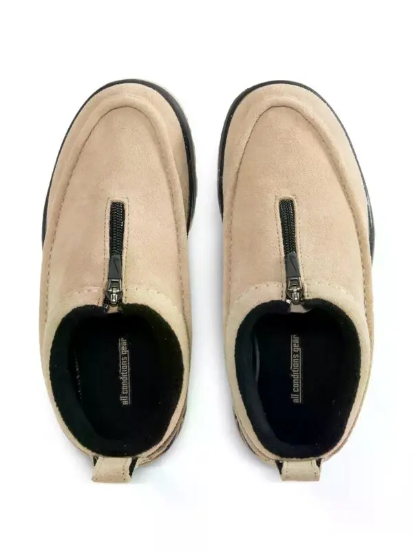 Nike Izy Shoes