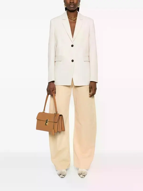 Closed Lola Blazer
